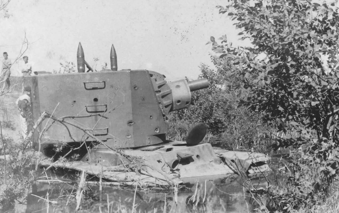 Soviet KV-2: The 152 mm Gun Experiment on KV-1
